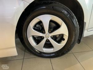 Grey Toyota Prius 2014 in Avizieniai, with an engine capacity of 1.80 L and mileage of 261 thousand km for 8750 €, photo 28 on AUTOMOTO.COM.LV