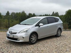 Grey Toyota Prius 2014 in Vilnius, with an engine capacity of 1.80 L and mileage of 444 thousand km for 7300 €, photo 8 on AUTOMOTO.COM.LV