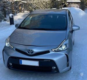 Grey Toyota Prius 2015 in Klaipeda, with an engine capacity of 1.80 L and mileage of 270 thousand km for 8500 €, photo 3 on AUTOMOTO.COM.LV