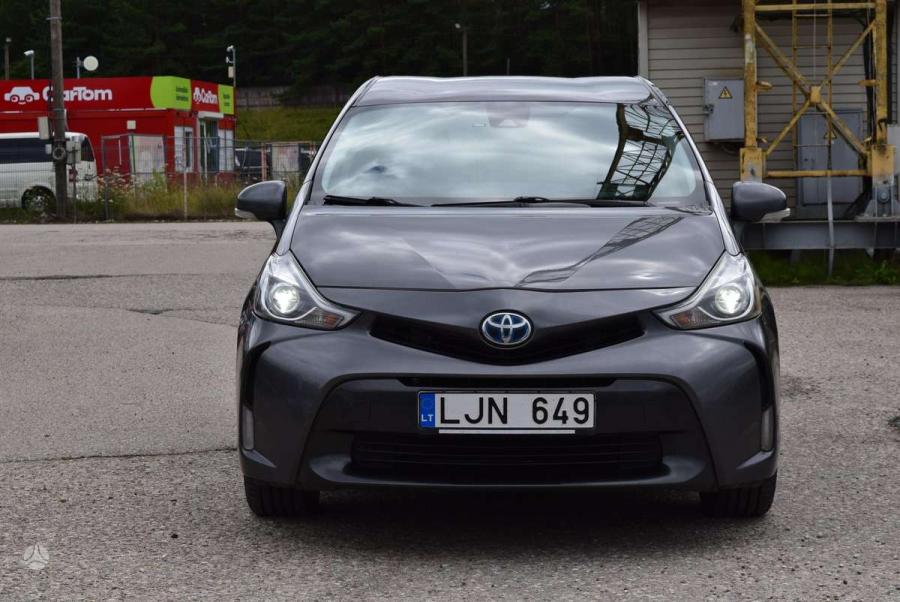 Pelēks Toyota Prius 2018 Viļņa, ar dzinēja tilpumu 1.80 L un nobraukumu 268 tūkst. km par 9350 €, foto 6 vietnē AUTOMOTO.COM.LV