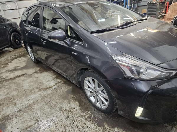 Pelēks Toyota Prius 2019 Viļņa, ar dzinēja tilpumu 1.80 L un nobraukumu 218 tūkst. km par 13200 €, foto 2 vietnē AUTOMOTO.COM.LV