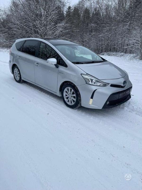 Grey Toyota Prius 2021 in Klaipeda, with an engine capacity of 1.80 L and mileage of 240 thousand km for 15000 €, photo 1 on AUTOMOTO.COM.LV