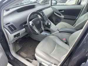 Pelēks Toyota Prius 2011 Tauragė, ar dzinēja tilpumu 1.80 L un nobraukumu 374 tūkst. km par 4900 €, foto 7 vietnē AUTOMOTO.COM.LV