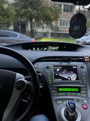 Grey Toyota Prius 2012 in Vilnius, with an engine capacity of 1.80 L and mileage of 156 thousand km for 8500 €, photo 12 on AUTOMOTO.COM.LV