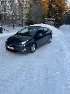 Pelēks Toyota Prius 2016 Klaipėda, ar dzinēja tilpumu 1.80 L un nobraukumu 115 tūkst. km par 12900 €, foto 2 vietnē AUTOMOTO.COM.LV
