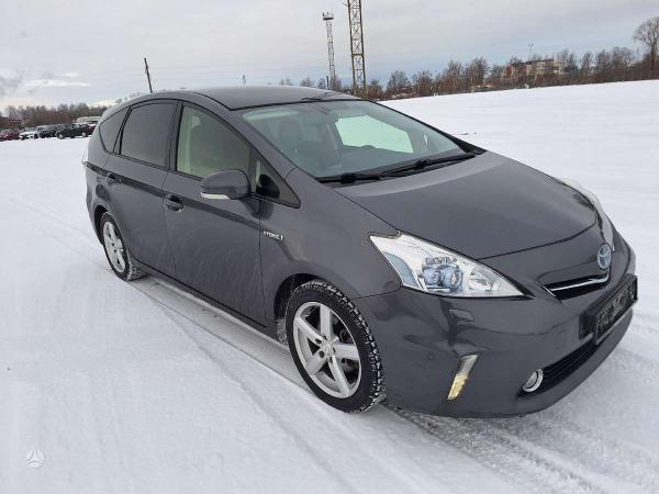 Pelēks Toyota Prius 2012 Marijampole, ar dzinēja tilpumu 1.80 L un nobraukumu 218 tūkst. km par 7500 €, foto 1 vietnē AUTOMOTO.COM.LV