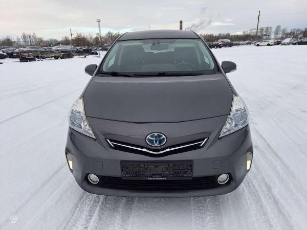 Pelēks Toyota Prius 2012 Marijampole, ar dzinēja tilpumu 1.80 L un nobraukumu 218 tūkst. km par 7500 €, foto 4 vietnē AUTOMOTO.COM.LV