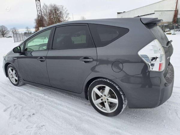 Pelēks Toyota Prius 2012 Marijampole, ar dzinēja tilpumu 1.80 L un nobraukumu 218 tūkst. km par 7500 €, foto 8 vietnē AUTOMOTO.COM.LV