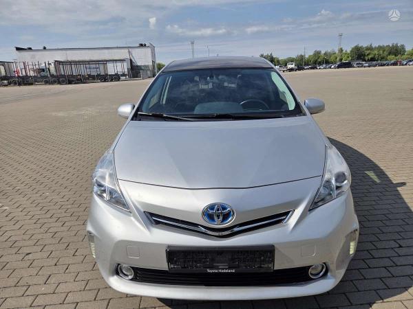 Pelēks Toyota Prius 2012 Marijampole, ar dzinēja tilpumu 1.80 L un nobraukumu 188 tūkst. km par 7899 €, foto 2 vietnē AUTOMOTO.COM.LV