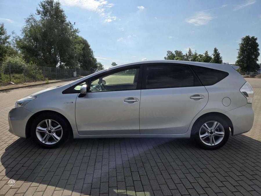 Pelēks Toyota Prius 2012 Marijampole, ar dzinēja tilpumu 1.80 L un nobraukumu 188 tūkst. km par 7899 €, foto 5 vietnē AUTOMOTO.COM.LV