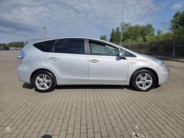 Pelēks Toyota Prius 2012 Marijampole, ar dzinēja tilpumu 1.80 L un nobraukumu 188 tūkst. km par 7899 €, foto 6 vietnē AUTOMOTO.COM.LV