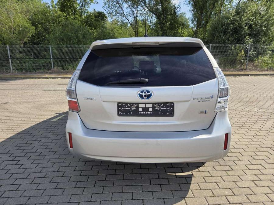 Pelēks Toyota Prius 2012 Marijampole, ar dzinēja tilpumu 1.80 L un nobraukumu 188 tūkst. km par 7899 €, foto 9 vietnē AUTOMOTO.COM.LV