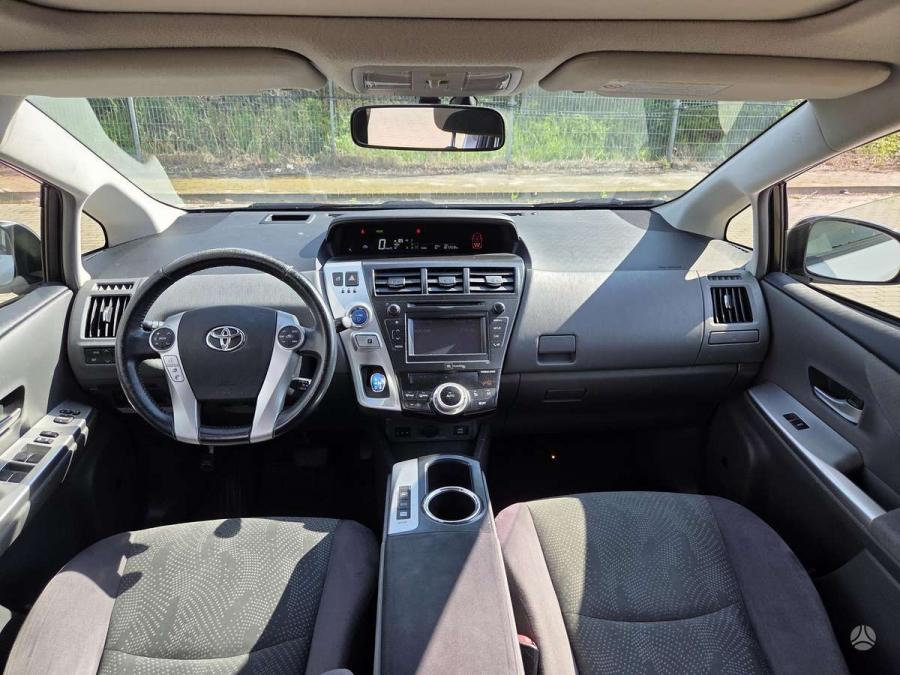 Pelēks Toyota Prius 2012 Marijampole, ar dzinēja tilpumu 1.80 L un nobraukumu 188 tūkst. km par 7899 €, foto 17 vietnē AUTOMOTO.COM.LV
