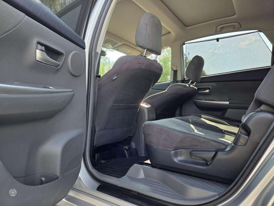 Pelēks Toyota Prius 2012 Marijampole, ar dzinēja tilpumu 1.80 L un nobraukumu 188 tūkst. km par 7899 €, foto 18 vietnē AUTOMOTO.COM.LV