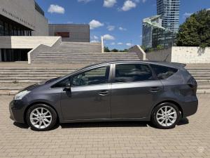 Pelēks Toyota Prius 2012 Viļņa, ar dzinēja tilpumu 1.80 L un nobraukumu 210 tūkst. km par 9500 €, foto 8 vietnē AUTOMOTO.COM.LV