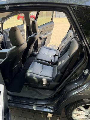 Pelēks Toyota Prius 2012 Viļņa, ar dzinēja tilpumu 1.80 L un nobraukumu 210 tūkst. km par 9500 €, foto 13 vietnē AUTOMOTO.COM.LV