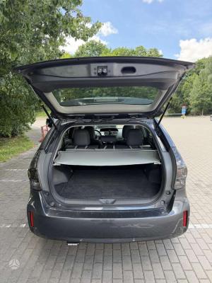 Pelēks Toyota Prius 2012 Viļņa, ar dzinēja tilpumu 1.80 L un nobraukumu 210 tūkst. km par 9500 €, foto 21 vietnē AUTOMOTO.COM.LV