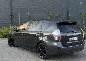 Pelēks Toyota Prius 2012 Viļņa, ar dzinēja tilpumu 1.80 L un nobraukumu 450 tūkst. km par 6750 €, foto 5 vietnē AUTOMOTO.COM.LV