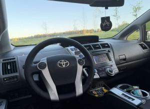 Pelēks Toyota Prius 2012 Viļņa, ar dzinēja tilpumu 1.80 L un nobraukumu 450 tūkst. km par 6750 €, foto 13 vietnē AUTOMOTO.COM.LV