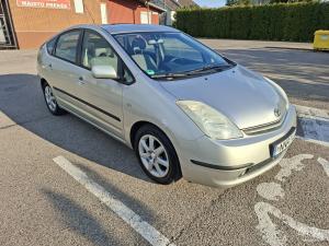 Toyota Prius 2004 Marijampole, ar dzinēja tilpumu 1.50 L un nobraukumu 252 tūkst. km par 2799 €, foto 3 vietnē AUTOMOTO.COM.LV