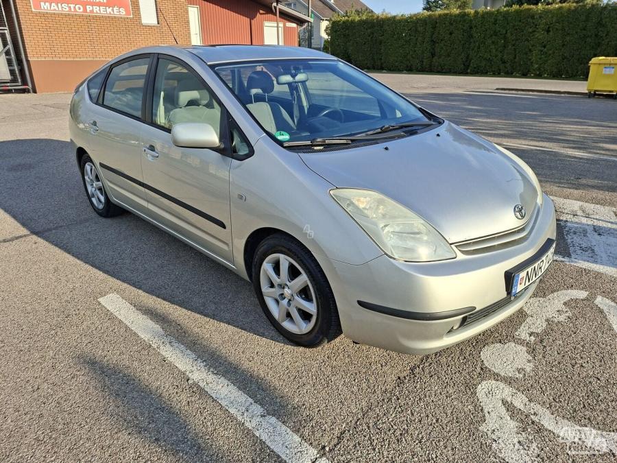 Toyota Prius 2004 Marijampole, ar dzinēja tilpumu 1.50 L un nobraukumu 252 tūkst. km par 2799 €, foto 3 vietnē AUTOMOTO.COM.LV