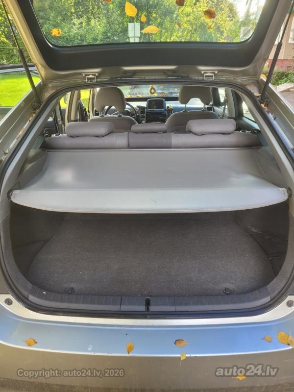 Toyota Prius 2004 Rīga, ar dzinēja tilpumu 0.00 L un nobraukumu 300 tūkst. km par 2000 €, foto 6 vietnē AUTOMOTO.COM.LV