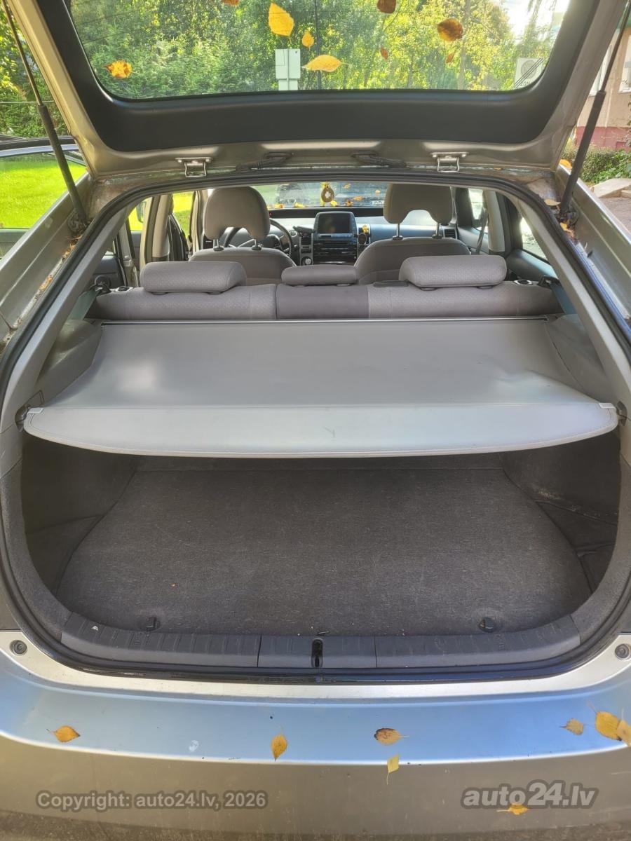 Toyota Prius 2004 Rīga, ar dzinēja tilpumu 0.00 L un nobraukumu 300 tūkst. km par 2000 €, foto 6 vietnē AUTOMOTO.COM.LV