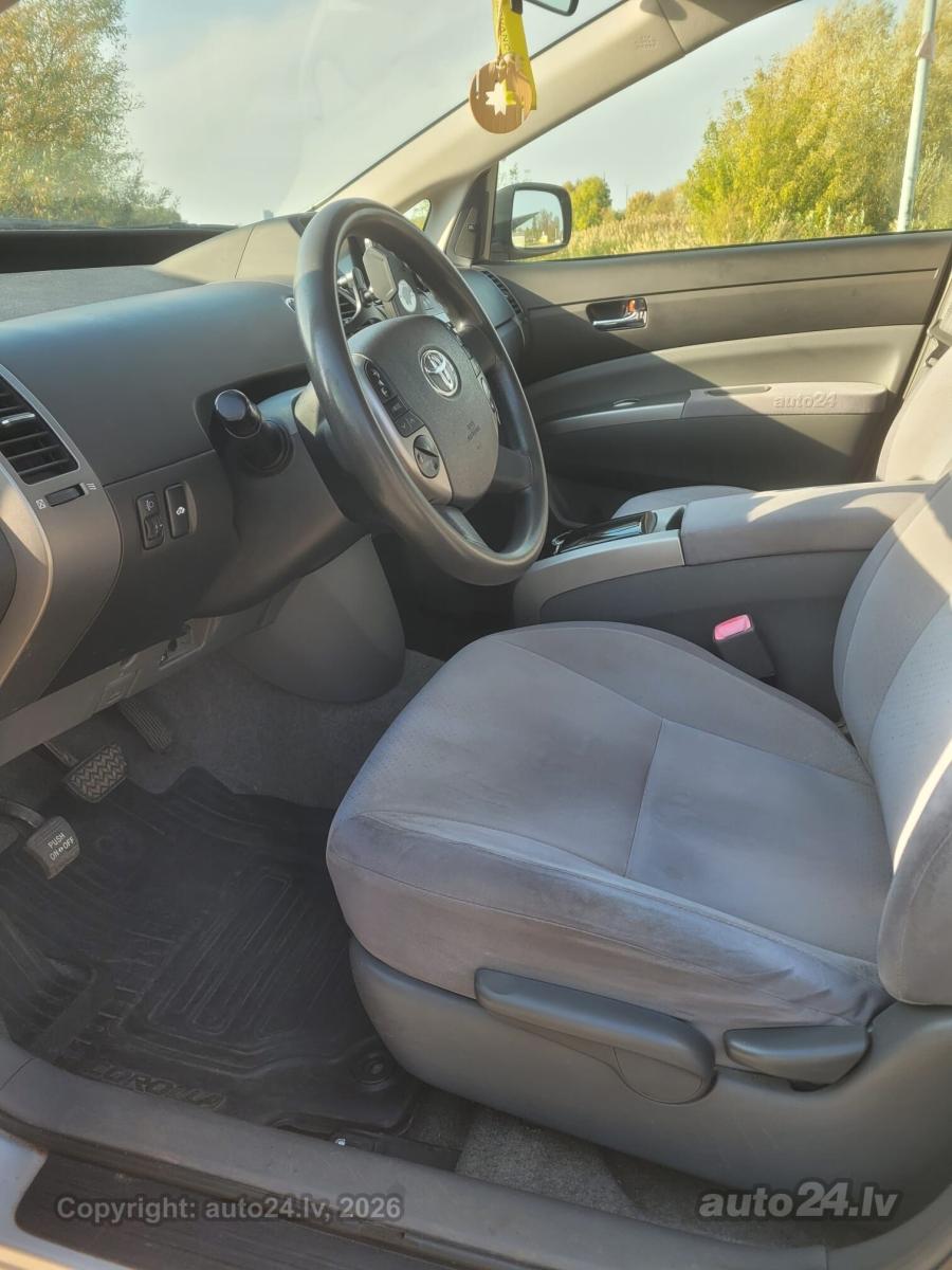 Toyota Prius 2004 Rīga, ar dzinēja tilpumu 0.00 L un nobraukumu 300 tūkst. km par 2000 €, foto 8 vietnē AUTOMOTO.COM.LV