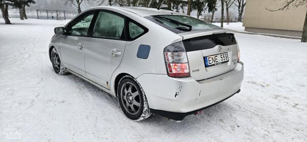 Toyota Prius 2005 Kauņa, ar dzinēja tilpumu 1.50 L un nobraukumu 182 tūkst. km par 1500 €, foto 6 vietnē AUTOMOTO.COM.LV