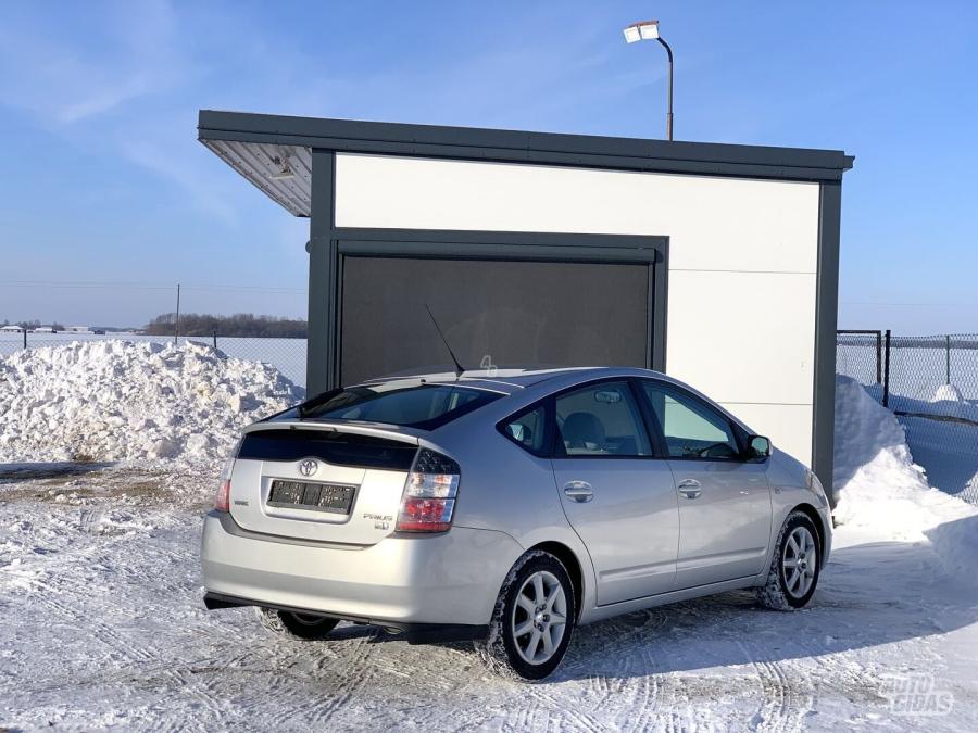 Toyota Prius 2005 Kauņa, ar dzinēja tilpumu 1.50 L un nobraukumu 85 tūkst. km par 4999 €, foto 5 vietnē AUTOMOTO.COM.LV