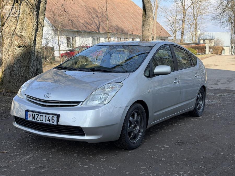 Toyota Prius 2005 Kelmė, ar dzinēja tilpumu 1.50 L un nobraukumu 220 tūkst. km par 3550 €, foto 1 vietnē AUTOMOTO.COM.LV