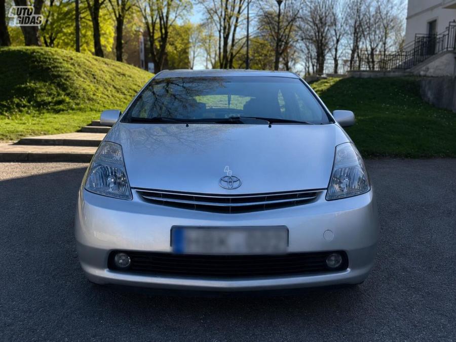 Toyota Prius 2005 in Kretinga, with an engine capacity of 1.50 L and mileage of 257 thousand km for 3200 €, photo 3 on AUTOMOTO.COM.LV
