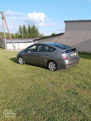 Toyota Prius 2005 Kelmė, ar dzinēja tilpumu 1.50 L un nobraukumu 370 tūkst. km par 3000 €, foto  vietnē AUTOMOTO.COM.LV