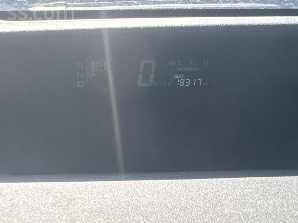 Toyota Prius 2005 in Ogre, with an engine capacity of 1.50 L and mileage of 218 thousand km for 2400 €, photo 8 on AUTOMOTO.COM.LV