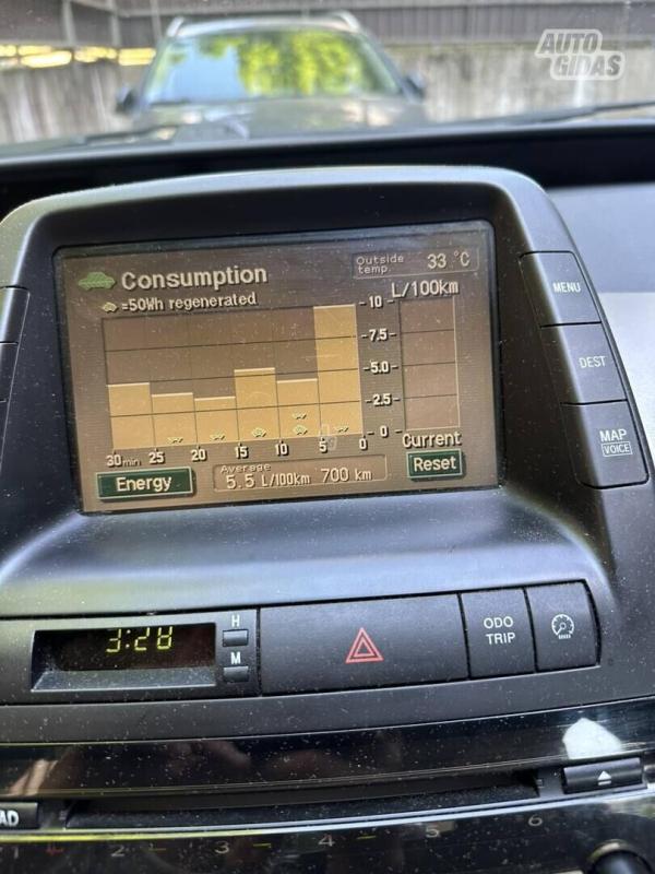 Toyota Prius 2005 Viļņa, ar dzinēja tilpumu 1.50 L un nobraukumu 250 tūkst. km par 3900 €, foto 3 vietnē AUTOMOTO.COM.LV