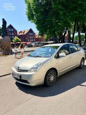 Toyota Prius 2005 in Vilnius, with an engine capacity of 1.50 L and mileage of 250 thousand km for 3900 €, photo 5 on AUTOMOTO.COM.LV