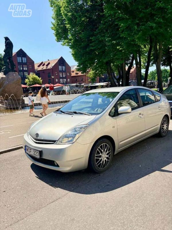 Toyota Prius 2005 Viļņa, ar dzinēja tilpumu 1.50 L un nobraukumu 250 tūkst. km par 3900 €, foto 8 vietnē AUTOMOTO.COM.LV