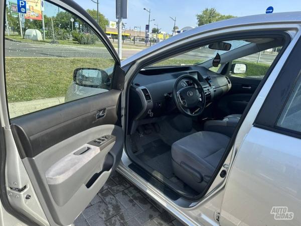 Toyota Prius 2005 Viļņa, ar dzinēja tilpumu 1.50 L un nobraukumu 250 tūkst. km par 3900 €, foto 9 vietnē AUTOMOTO.COM.LV