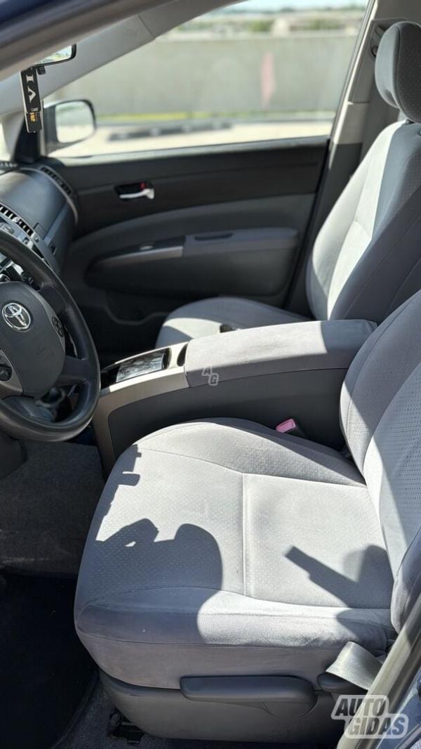 Toyota Prius 2005 Viļņa, ar dzinēja tilpumu 1.50 L un nobraukumu 350 tūkst. km par 2800 €, foto 8 vietnē AUTOMOTO.COM.LV