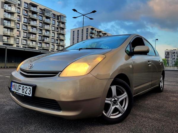 Toyota Prius 2005 Viļņa, ar dzinēja tilpumu 1.50 L un nobraukumu 325 tūkst. km par 2650 €, foto 7 vietnē AUTOMOTO.COM.LV