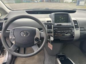 Toyota Prius 2005 in Vilnius, with an engine capacity of 1.50 L and mileage of 190 thousand km for 2450 €, photo 16 on AUTOMOTO.COM.LV