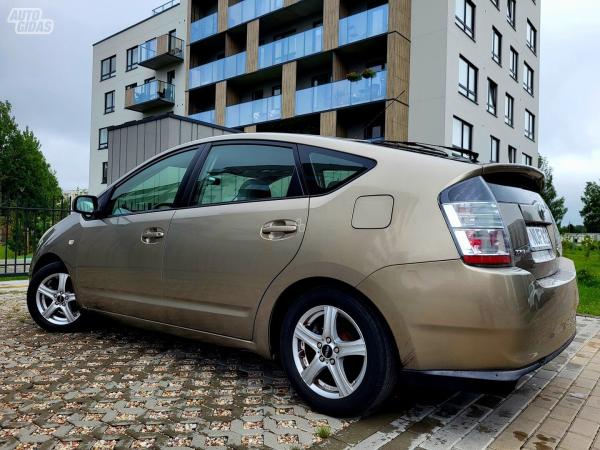 Toyota Prius 2005 Viļņa, ar dzinēja tilpumu 1.50 L un nobraukumu 310 tūkst. km par 3250 €, foto 8 vietnē AUTOMOTO.COM.LV
