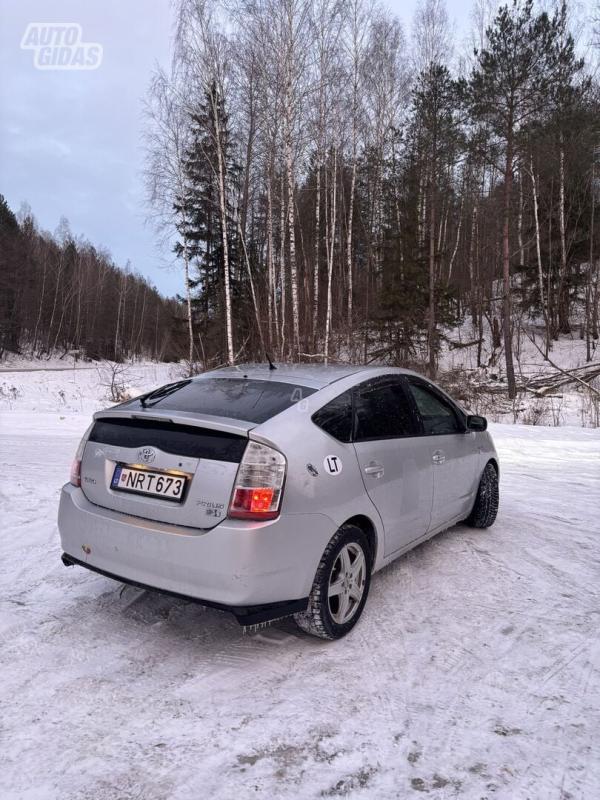 Toyota Prius 2006 in Alytus, with an engine capacity of 1.50 L and mileage of 1651 thousand km for 2350 €, photo 1 on AUTOMOTO.COM.LV