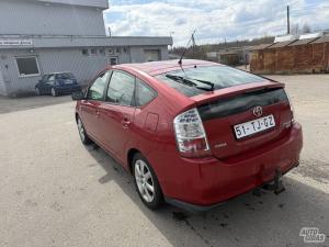 Toyota Prius 2006 in Kaunas, with an engine capacity of 1.50 L and mileage of 294 thousand km for 3450 €, photo 3 on AUTOMOTO.COM.LV