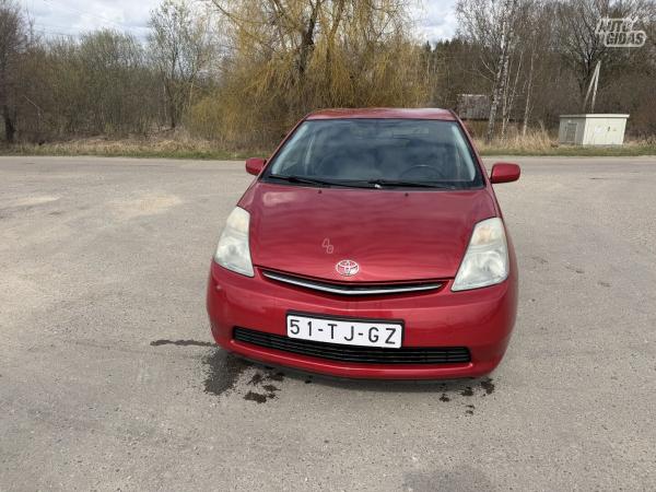 Toyota Prius 2006 in Kaunas, with an engine capacity of 1.50 L and mileage of 294 thousand km for 3450 €, photo 5 on AUTOMOTO.COM.LV
