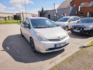 Toyota Prius 2006 in Kaunas, with an engine capacity of 1.50 L and mileage of 387 thousand km for 1400 €, photo 4 on AUTOMOTO.COM.LV