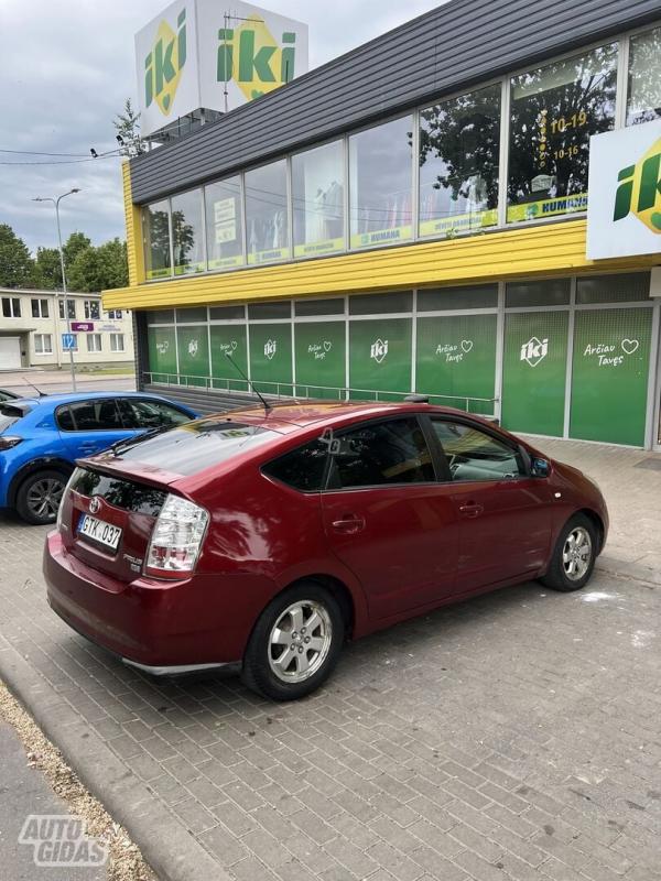 Toyota Prius 2006 Viļņa, ar dzinēja tilpumu 1.50 L un nobraukumu 300 tūkst. km par 1950 €, foto 7 vietnē AUTOMOTO.COM.LV