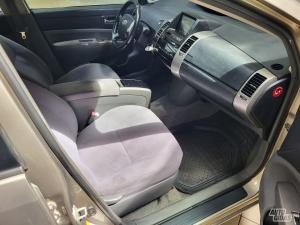 Toyota Prius 2006 Viļņa, ar dzinēja tilpumu 1.50 L un nobraukumu 345 tūkst. km par 2950 €, foto 14 vietnē AUTOMOTO.COM.LV