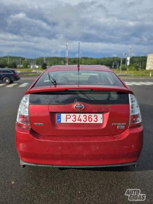 Toyota Prius 2006 Viļņa, ar dzinēja tilpumu 1.50 L un nobraukumu 233 tūkst. km par 2950 €, foto 6 vietnē AUTOMOTO.COM.LV