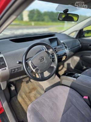 Toyota Prius 2006 Viļņa, ar dzinēja tilpumu 1.50 L un nobraukumu 233 tūkst. km par 2950 €, foto 9 vietnē AUTOMOTO.COM.LV